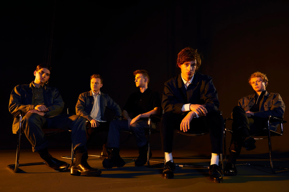 Giant Rooks – Scruff of the Neck